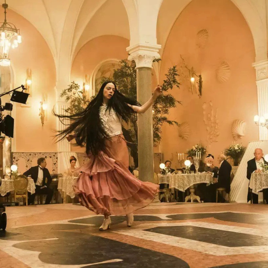 Poor Things: Μια ματιά στα “behind the scenes” της νέας ταινίας του Γιώργου Λάνθιμου | Jenny.gr